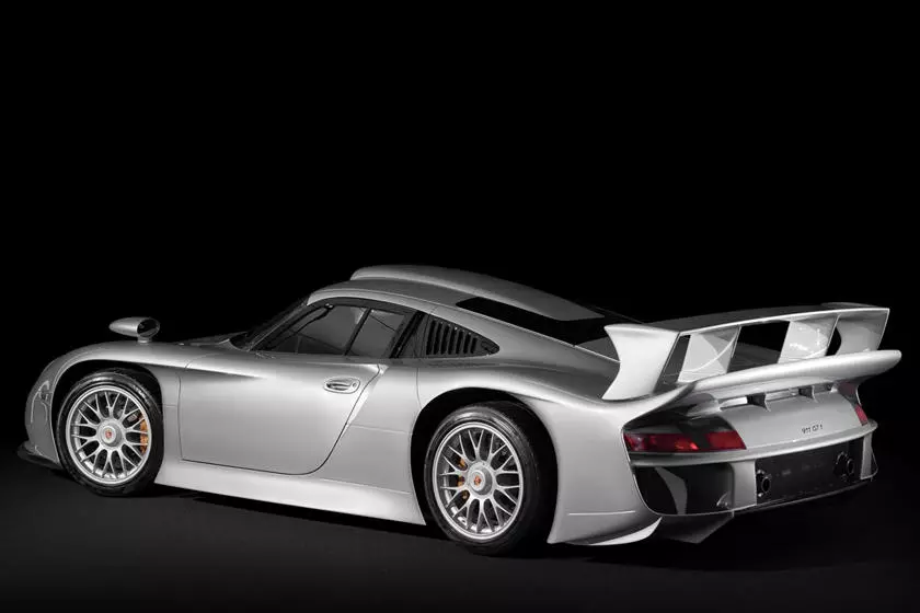 Le Porsche 911 GT1 Is A $12.3 Million Gold Mine 55786_5