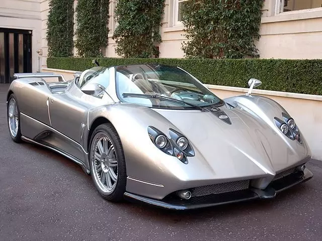 מה לדעתך שווה את ה-Pagani Zonda F הנדיר הזה? 56155_1