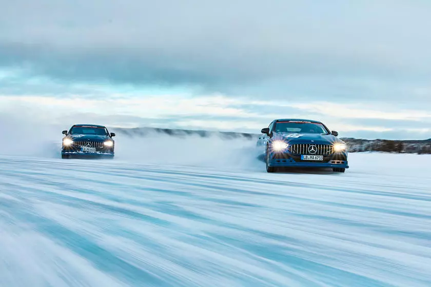 Zimní autoškola Mercedes-AMG vypadá jinak než epická 56376_9