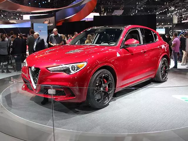 Stelvio je zadnja priložnost za Alfa Romeo, da dokaže, da pripada ZDA 56560_1