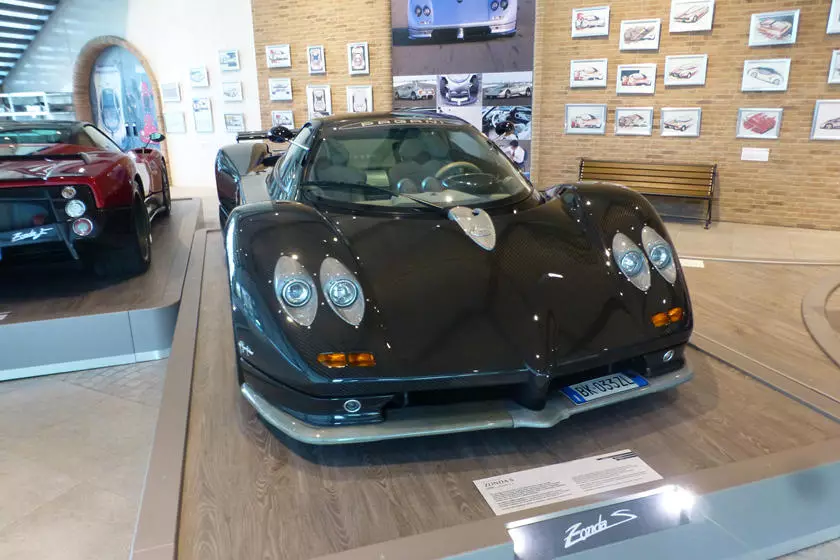 Pagani planeando algo especial para o 20 aniversario de Zonda 56623_8