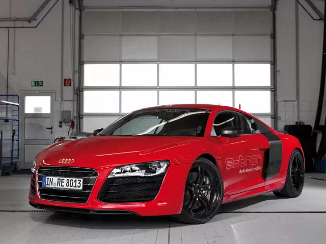 Проект за преосмисляне на Audi R8 E-Tron 56675_1