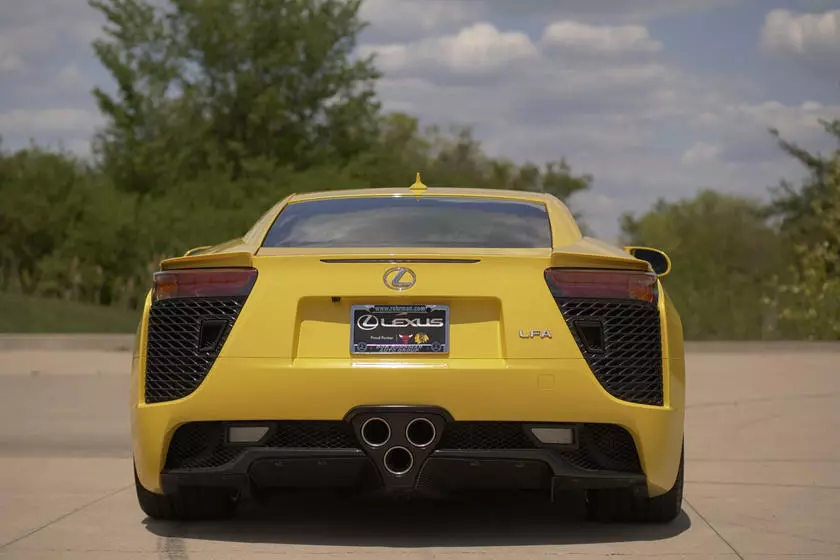 La Lexus LFA Estas Preskaŭ Sepcifera Aŭto 56692_13