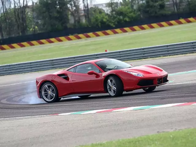 Ferrari Pretas 350 Specialajn Eldonojn Por Sia 70-a Datreveno 56719_2