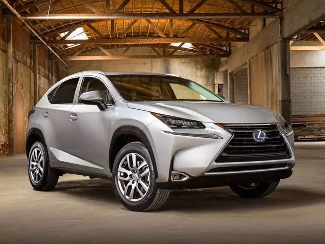 Rich Soccer Moms: Lexus NX Vs. BMW X1 56741_2