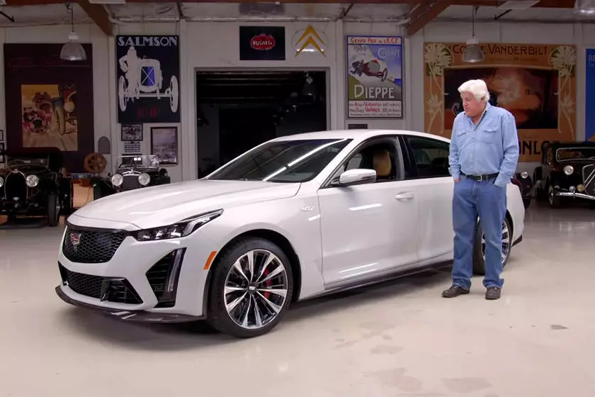 Jay Leno ພະຍາຍາມ No-Lift Shift ໃນ Cadillac CT5-V Blackwing 56773_2