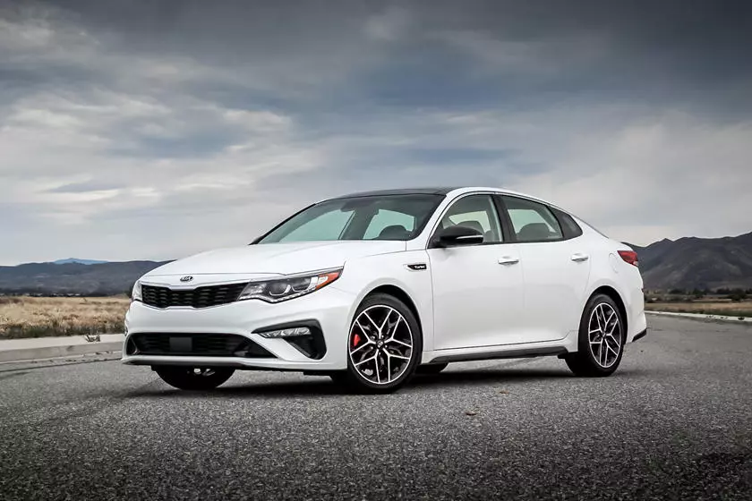 2019-2020 Kia Optima Öň burç görnüşi