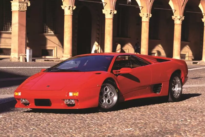 Lamborghini chọrọ ime ememe Countach na Diablo 57299_3