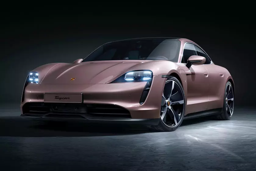 2020-2021 Porsche Taycan 4S முன் கோணக் காட்சி