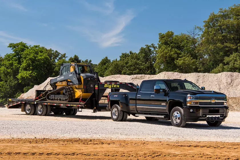 Chevrolet ul çmimin e Silverado HD për një kohë të kufizuar 57596_7