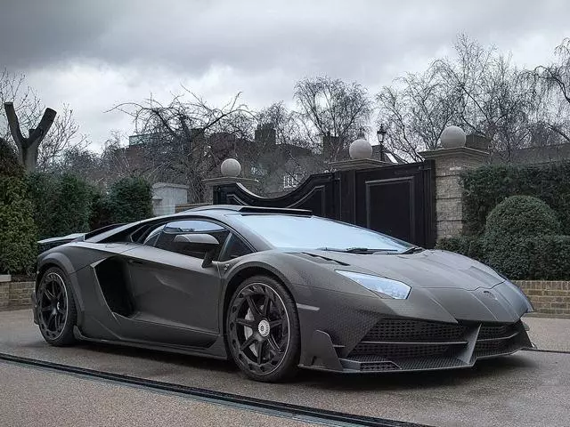 Bu Lamborghini Aventador SV-ni Milyarder Sifariş Edib və Siz Qısqanmalısınız 57865_1