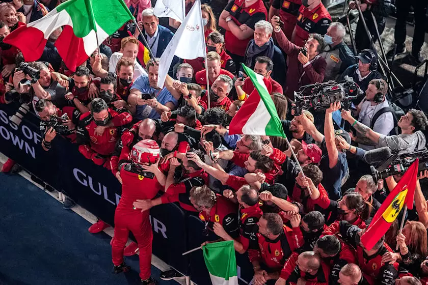 „Ferrari“ Bahreine baigia 1:2, „Red Bull“ išvyksta be nieko 578_29