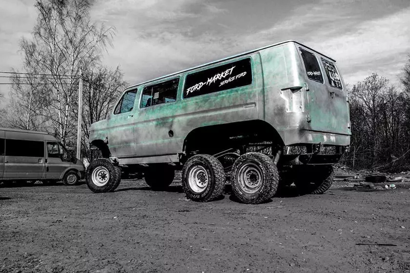 Crazy Ford RaptorBus 6x6 Америкада салынбаған 57988_10