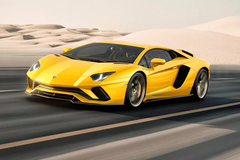 Lamborghini, Epic Supercar Çıkmadan Önce Aventador'u Kutladı 58113_1