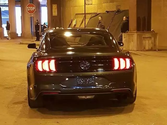 Lækkede billeder bekræfter, at 2018 Ford Mustang Bullitt Edition er på vej 58185_1