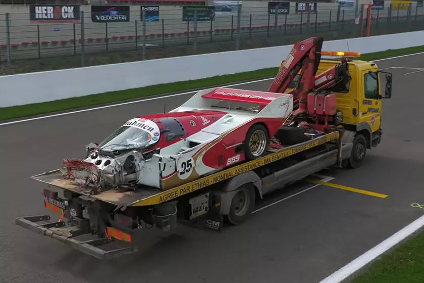 Milzīgā avārijā tika iznīcināts Porsche 962C, kura vērtība ir 1,2 miljoni USD 58433_9