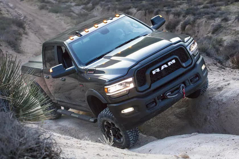 2019-2020 Ram 2500 Front View Driving