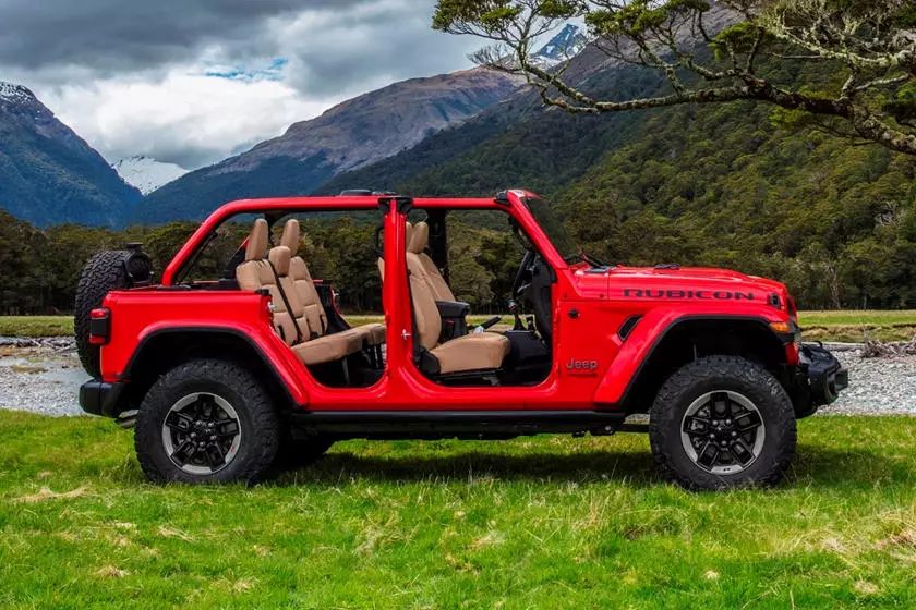 2018-2020 Jeep Wrangler Неограничен страничен изглед