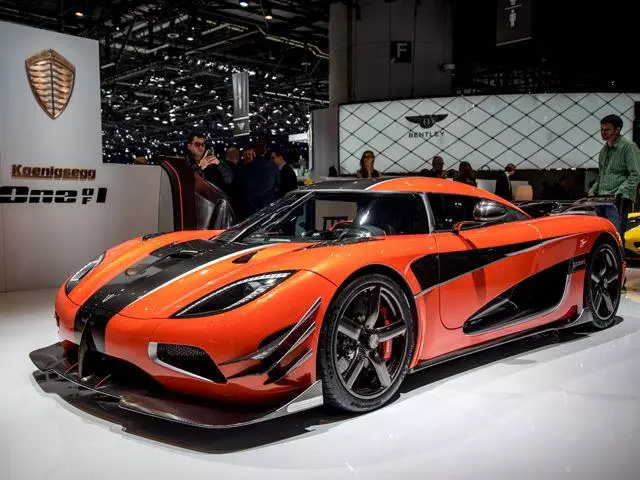 Chiyero Chitsva Chekuita: Koenigsegg Inotungamira Iyo Nzira 58530_1