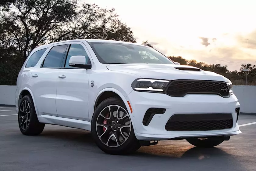 2021 Dodge Durango SRT Hellcat алдыңғы бұрыштық көрінісі