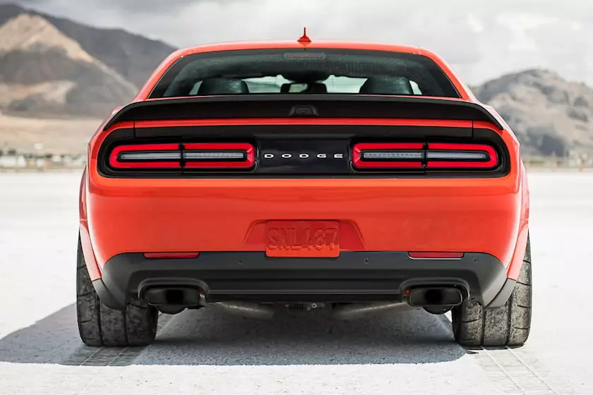 2020-2022 Dodge Challenger SRT Super Stock Артқы көрінісі