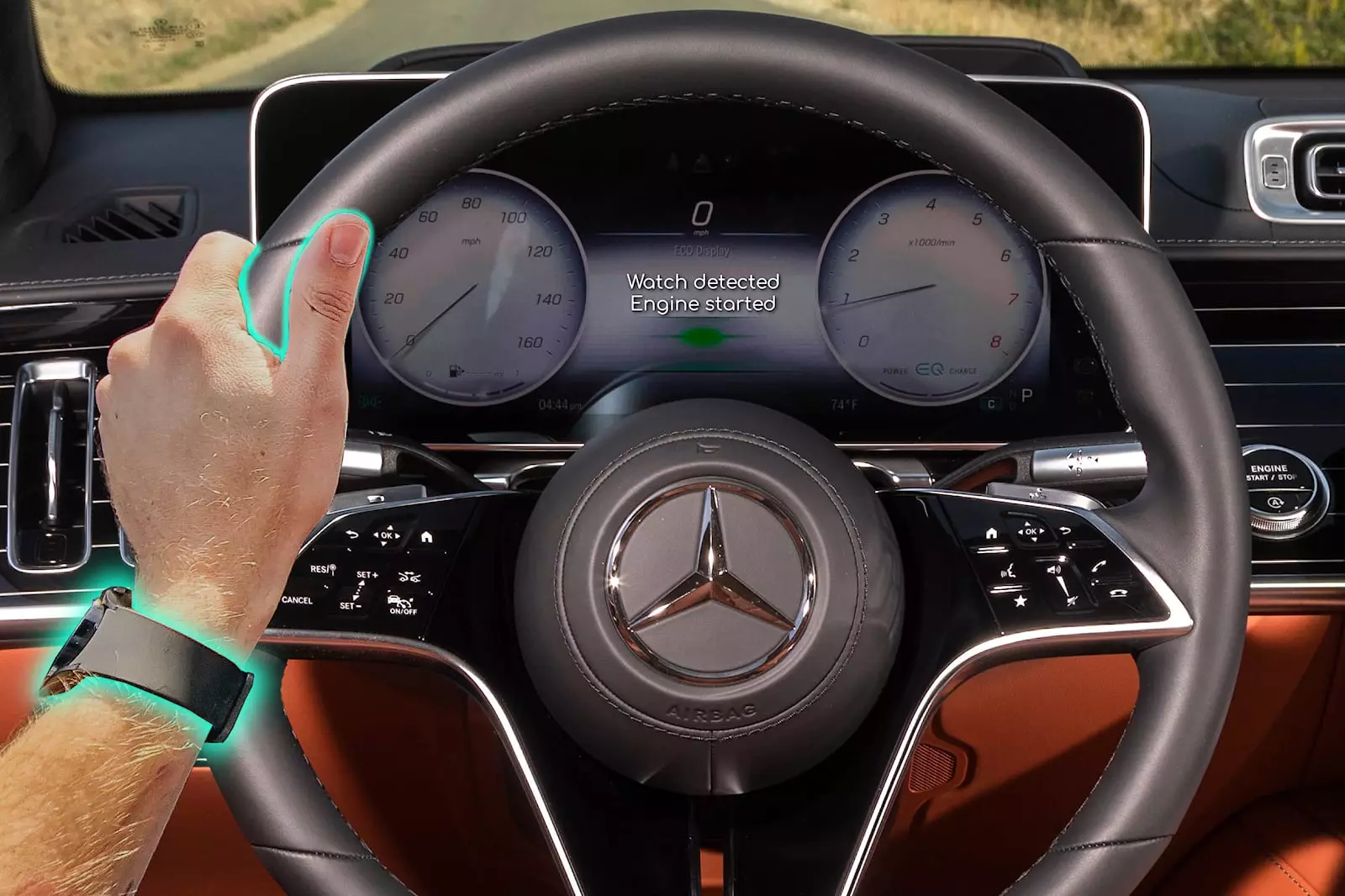 Mercedes heeft een slimme nieuwe manier om de auto te starten