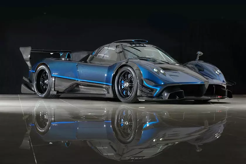 Jeden z piatich Pagani Zonda Revolucion smeruje do aukcie 58780_1