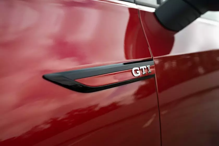 Сіз Golf 8 GTI-ның үлкен мәмілемен өмір сүре аласыз ба? 587_33