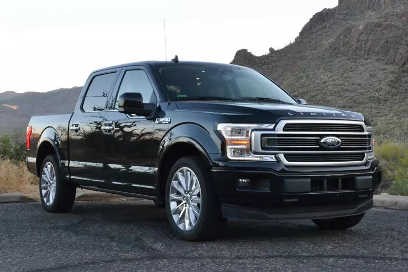 2019-2020 Ford F-150 begränsad frontvinkel