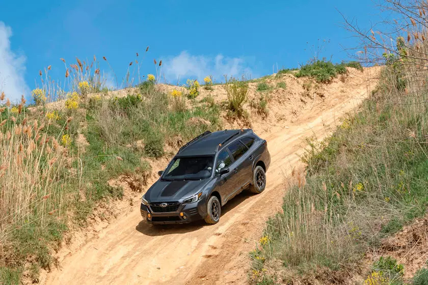 2022 Subaru Outback Wilderness First Drive Review: Usa ka Leon Diha sa Kahugawan, Usa ka Kordero Sa Dalan 58896_17