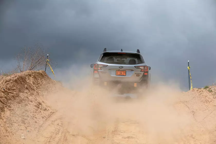 2022 Subaru Outback Wilderness First Drive Review: Usa ka Leon Diha sa Kahugawan, Usa ka Kordero Sa Dalan 58896_23