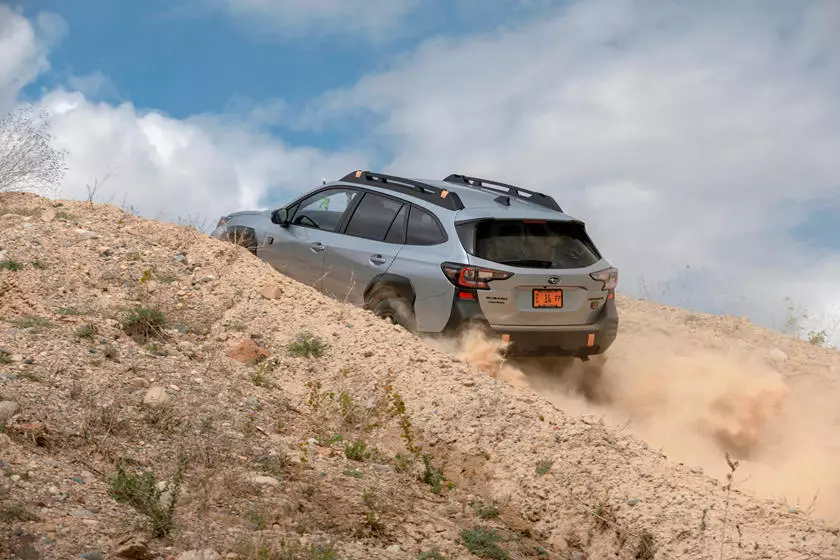 2022 Subaru Outback Wilderness ပထမဦးစွာမောင်းနှင်မှုပြန်လည်သုံးသပ်ခြင်း- ဖုန်တွင်းရှိခြင်္သေ့၊ လမ်းပေါ်ရှိသိုးသငယ် 58896_9