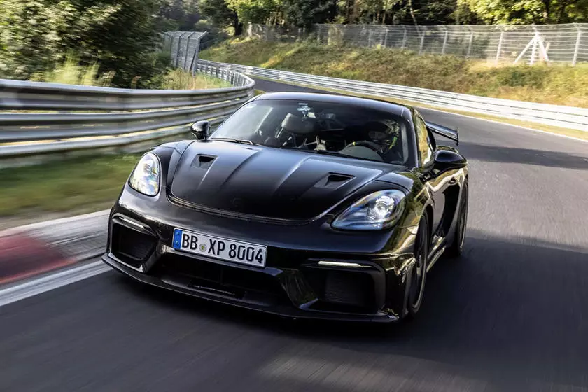 Urmărește Porsche 718 GT4 RS care a stabilit un timp uluitor de rapid la Nurburgring 58994_1