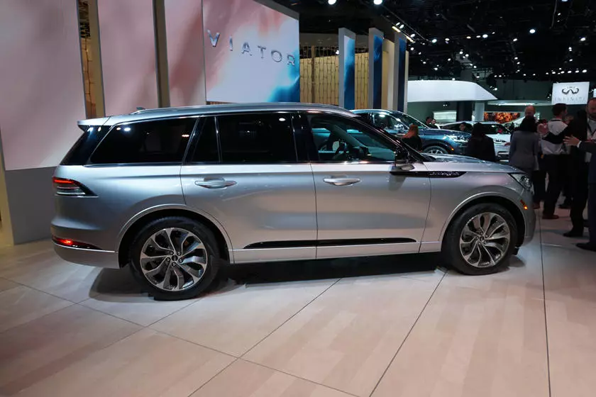 2020 Lincoln Aviator Inagharimu $90K Imepakiwa Kikamilifu 59083_7