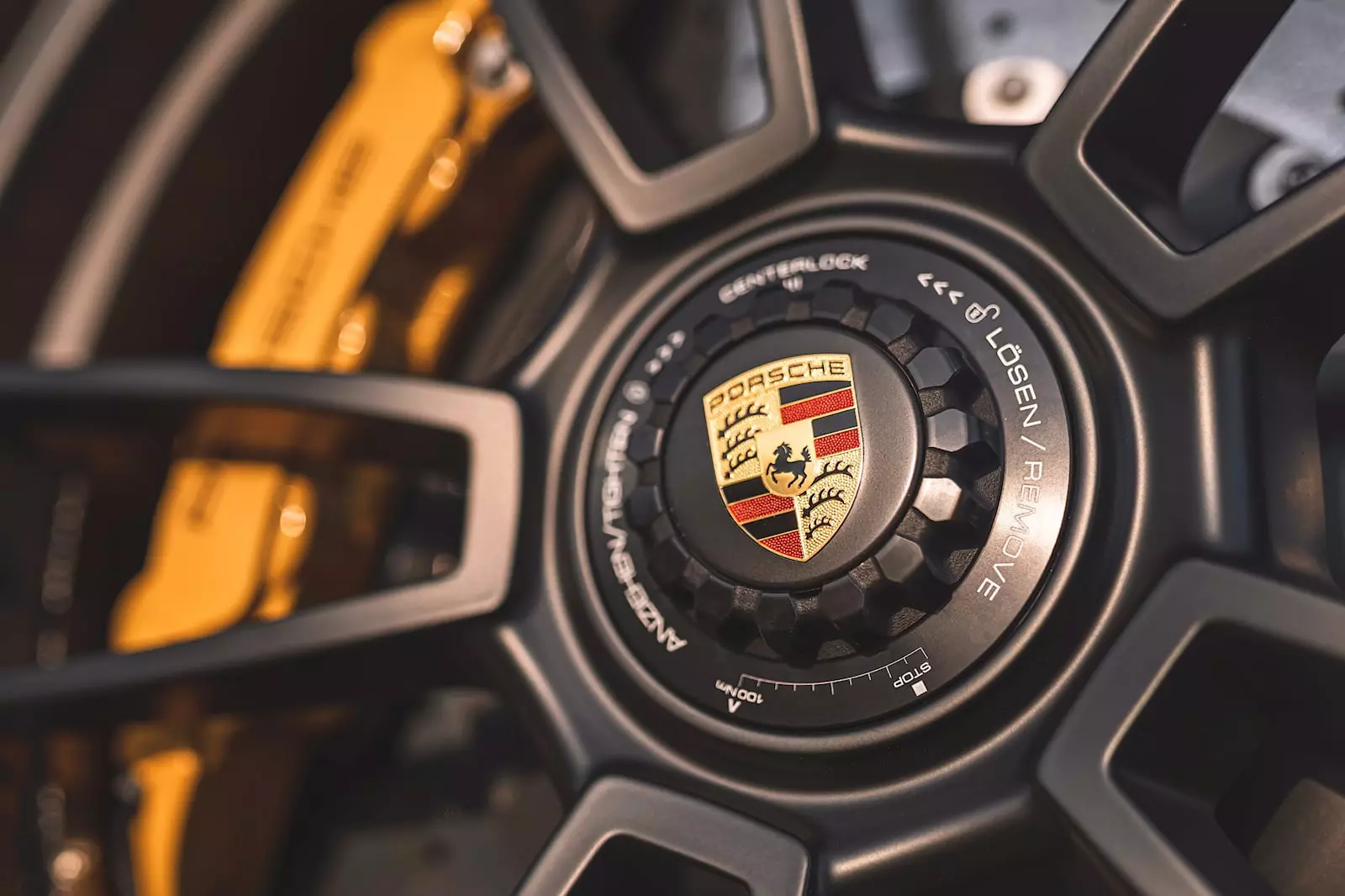 Enwere naanị otu ihe na-abanye n'ụzọ Porsche's IPO