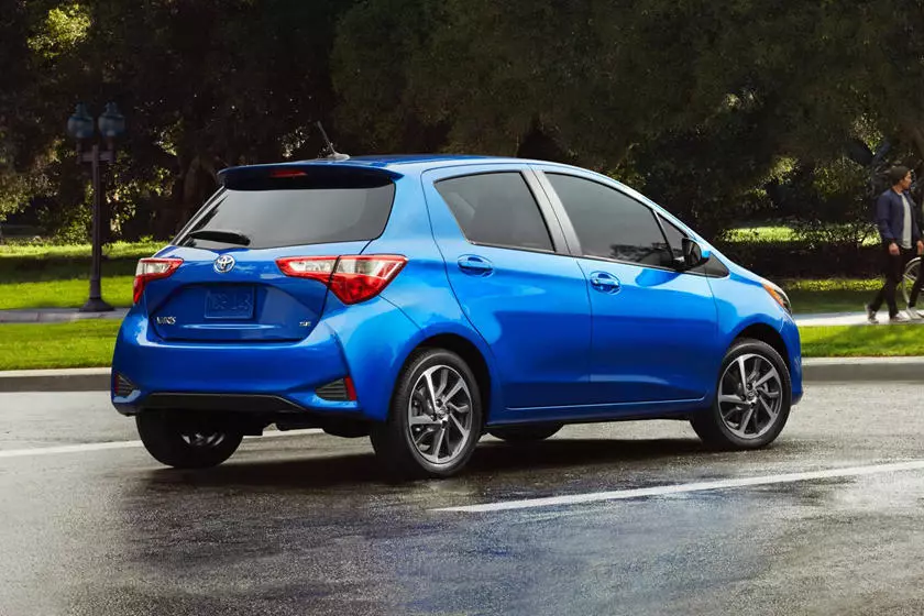 დაემშვიდობეთ Toyota Yaris ჰეჩბეკს 59392_5