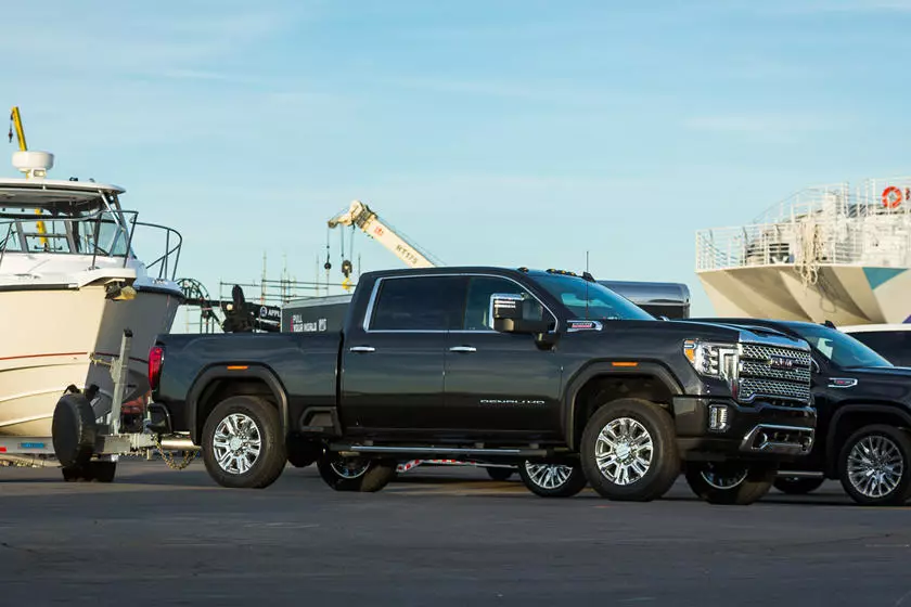 2020-2022 GMC Sierra 3500HD Side View