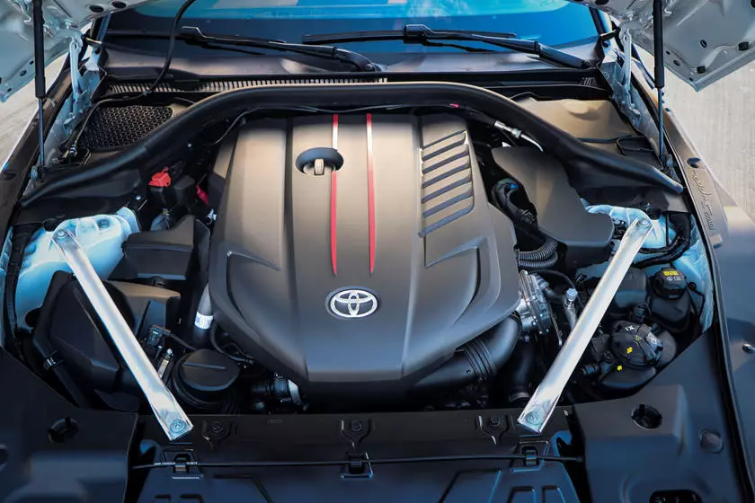 2021-es Toyota Supra motor