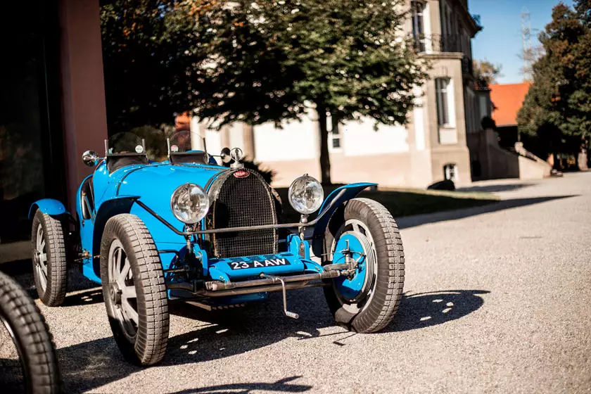 Ang Talagsaong Konsepto sa Bugatti Nag-debut Human sa Lima ka Tuig nga Pagtago 59502_4