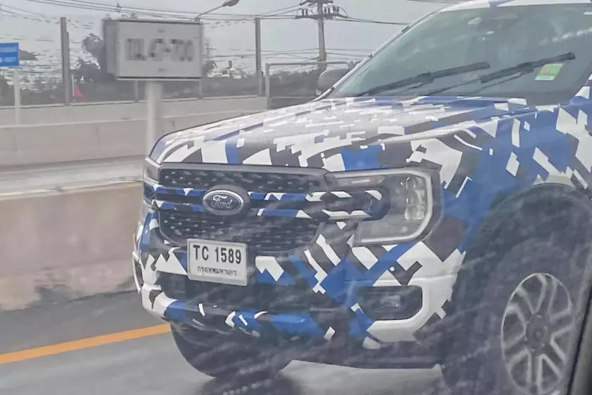 2023 Ford Ranger XLT, FX4, සහ Wildtrak Trims වලින් ඔත්තු බැලුවා 59510_5