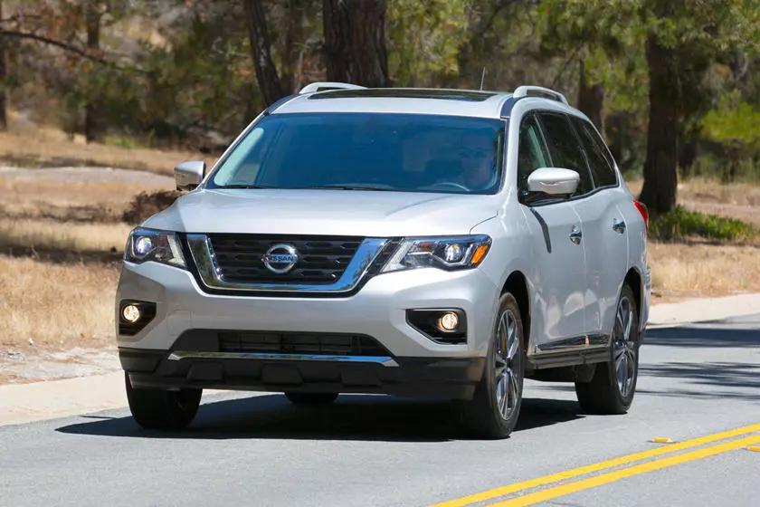 2017-2020 Nissan Pathfinder Front View Driving