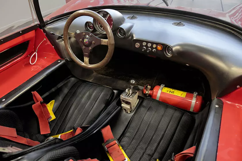 Jednorazový Abarth 1000 SP je pod ním Alfa Romeo 59654_10