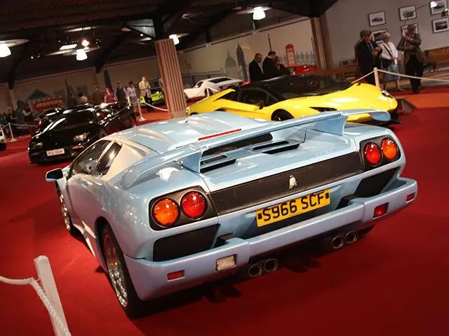 Supercar Classics Showcased Op Goodwood's Earls Court Ausstellung 59701_1