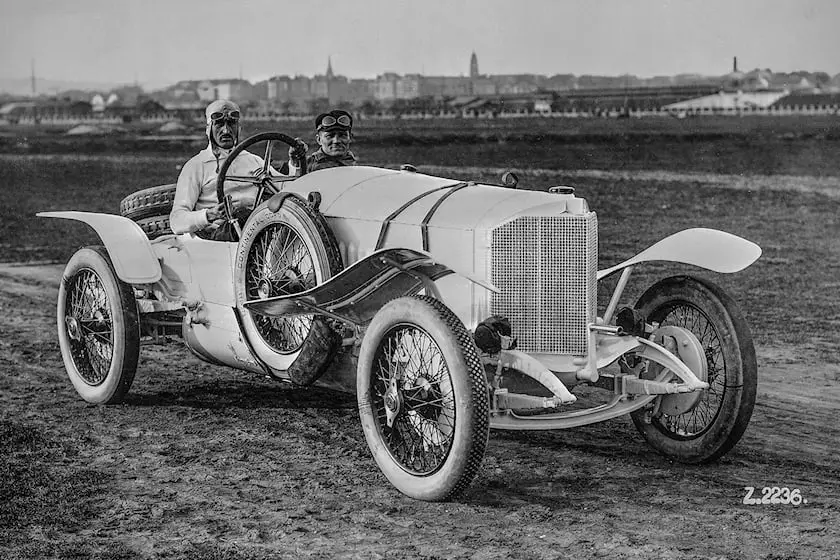 Vor 100 Jahren hat Mercedes die Welt der Performance aufgeladen 6000_5