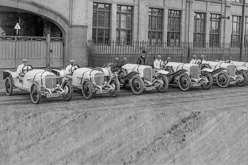 Vor 100 Jahren hat Mercedes die Welt der Performance aufgeladen 6000_8