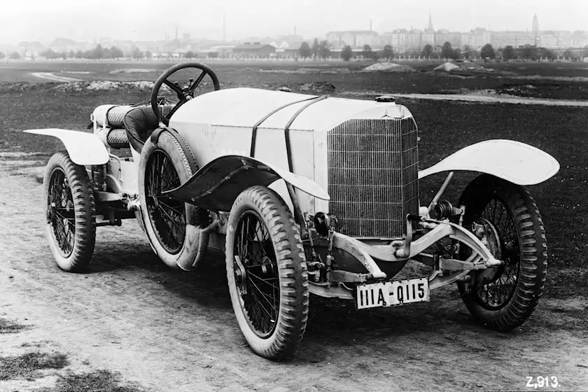 Vor 100 Jahren hat Mercedes die Welt der Performance aufgeladen 6000_9