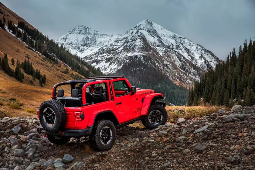 2018-2020 Jeep Wrangler hátsó szög