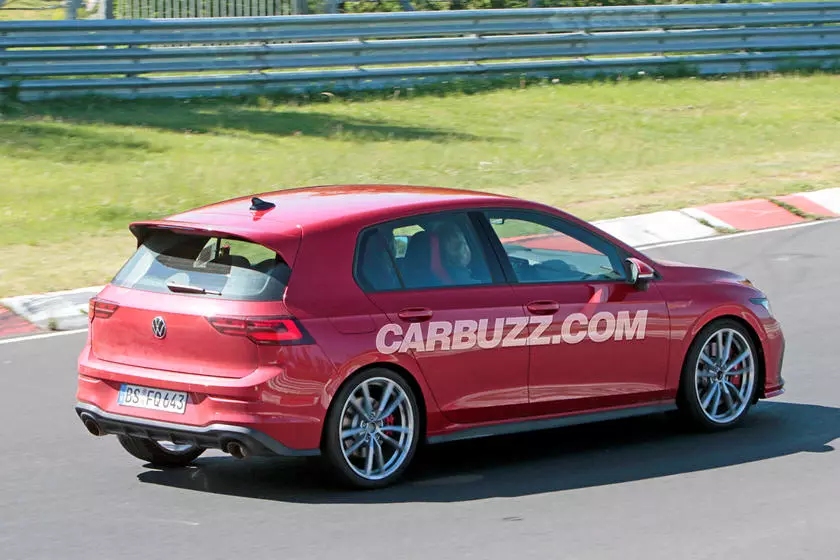 Hardcore Volkswagen Golf GTI TCR ධාවන පථයට පැමිණේ 60176_4