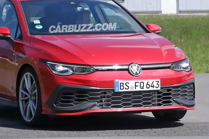 हार्डकोर Volkswagen Golf GTI TCR ले ट्र्याक हिट गर्छ 60176_7