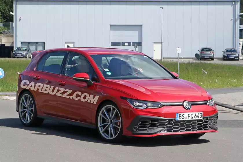 हार्डकोर Volkswagen Golf GTI TCR ले ट्र्याक हिट गर्छ 60176_8